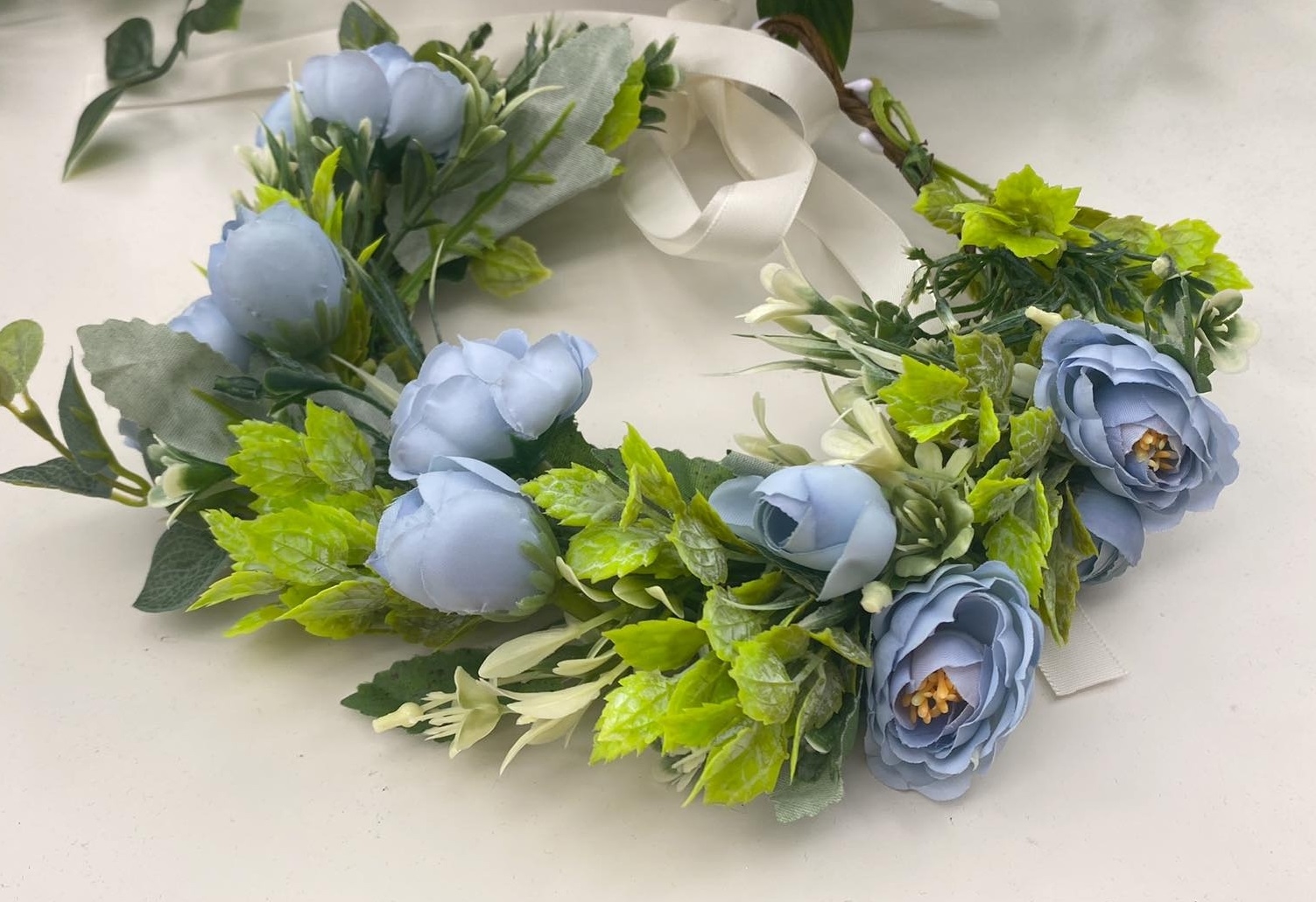 Blomsterkrans himmelblå - store smukke blomster, deluxe